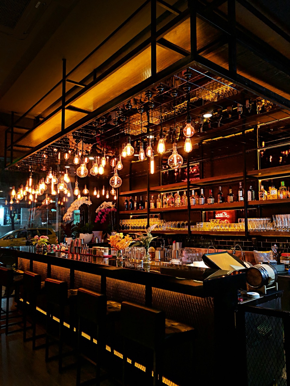 Restaurant Happy Hour Strategies: Maximizing Off-Peak Revenue in 2026 ...